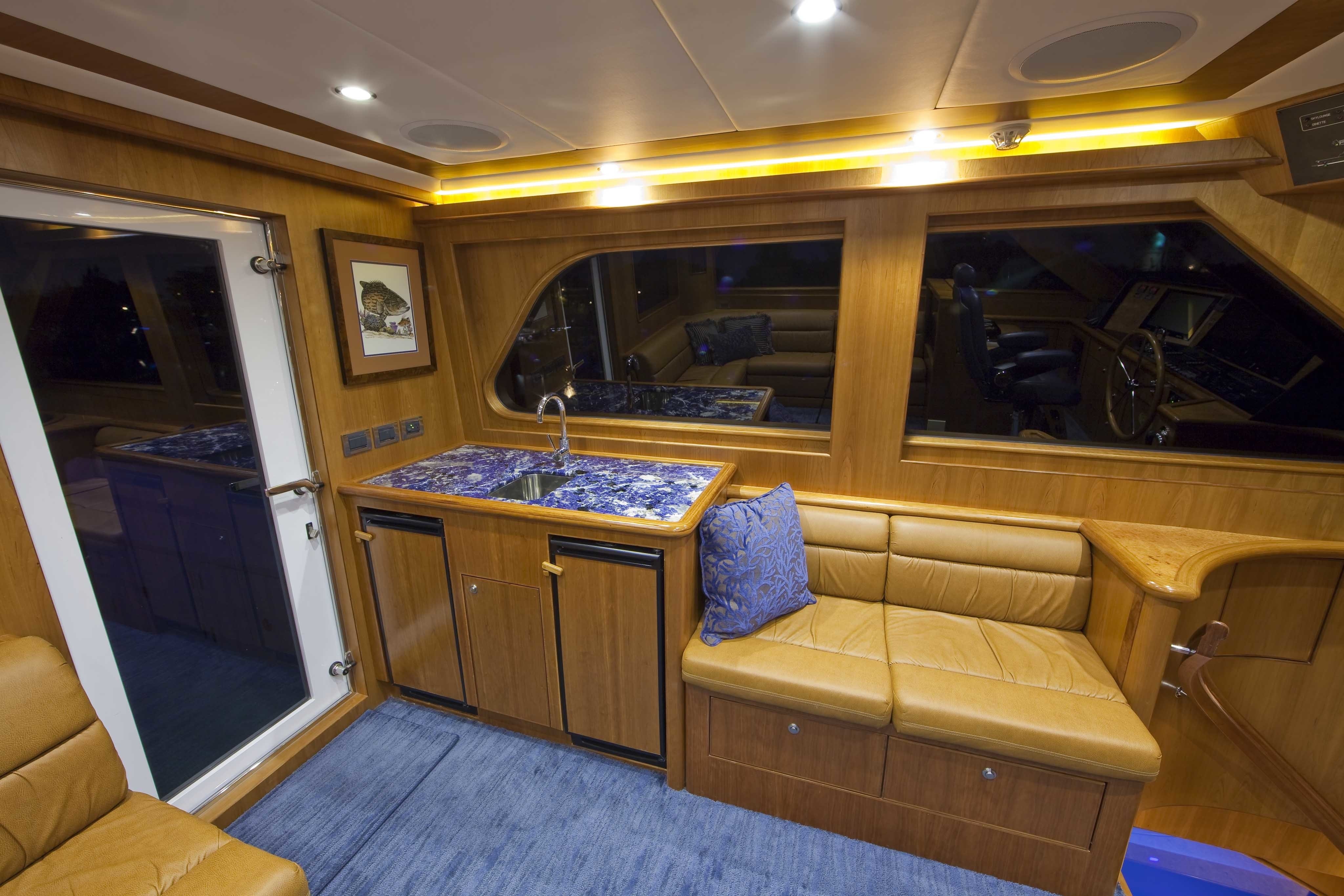 ANDIAMO Yacht Charter Details, Symbol 85 | CHARTERWORLD Luxury Superyachts